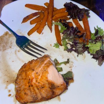 718 BISTRO - Updated June 2024 - 140 Photos & 78 Reviews - 360 Neptune ...