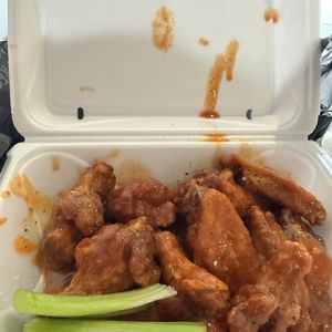 WINGS MANIA - Updated July 2025 - 44 Photos & 66 Reviews - 1141 ...