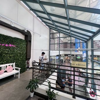 LE KREAM - Updated October 2025 - 219 Photos & 73 Reviews - 928 S Western Ave, Los Angeles ...