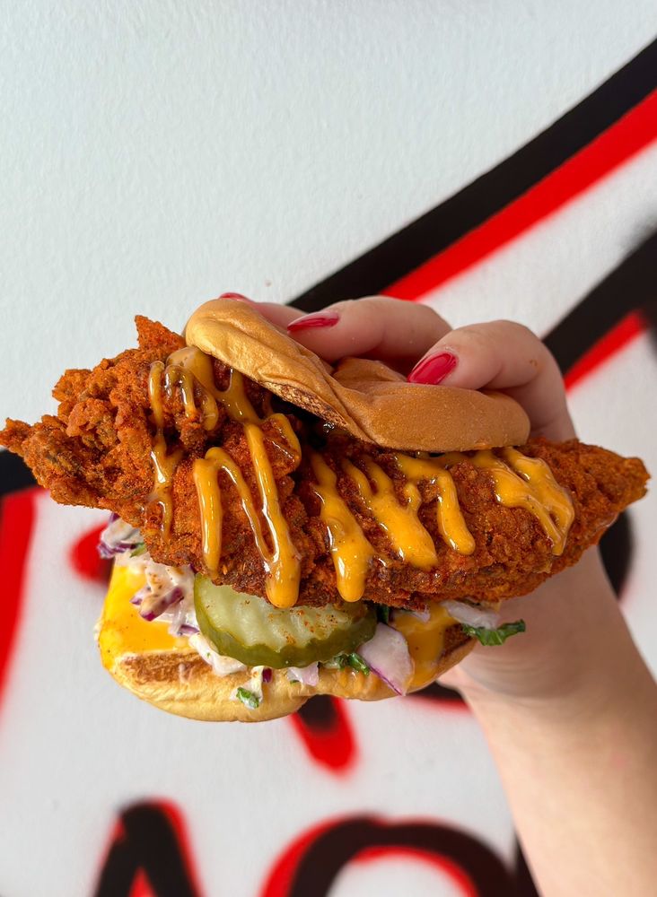 DAVE’S HOT CHICKEN - Updated December 2024 - 138 Photos & 112 Reviews ...