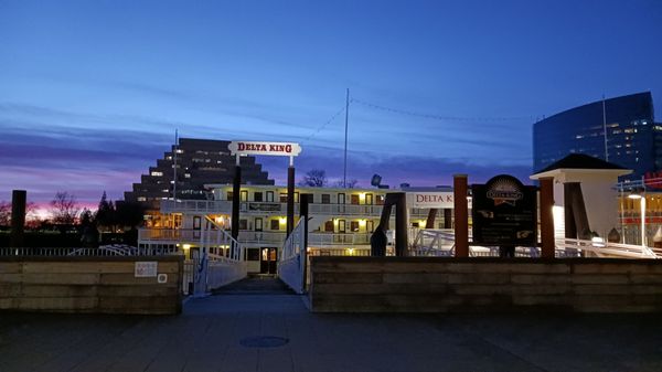 PILOTHOUSE RESTAURANT - Updated April 2026 - 387 Photos & 396 Reviews ...