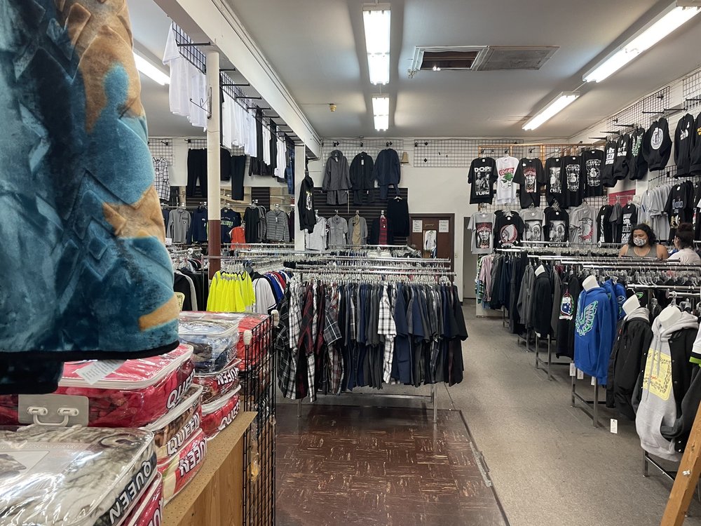 SEATTLE INDOOR SWAP MEET - Updated October 2025 - 14802 Tukwila ...