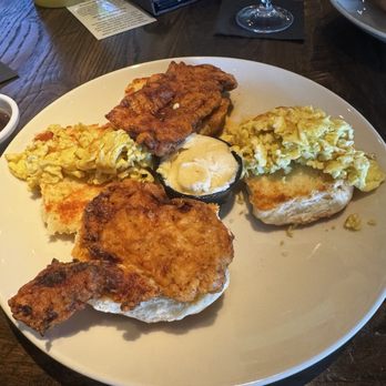 POUR BEHAVIOR - Updated June 2025 - 701 Photos & 626 Reviews - 2211 ...