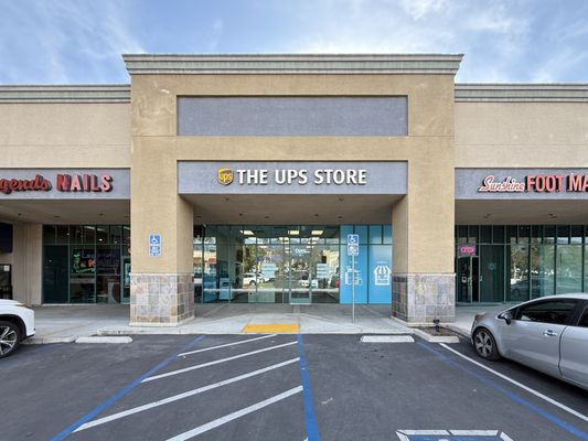 THE UPS STORE - Updated December 2025 - 24 Photos & 30 Reviews - 11819 ...