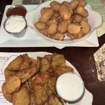 EMERALD LOOP - Updated July 2025 - 600 Photos & 697 Reviews - 216 N ...