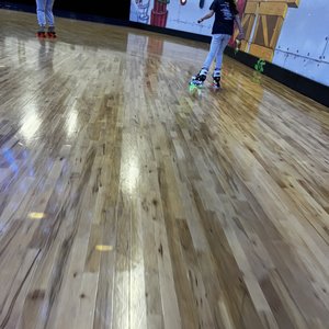 WESTREET ICE CENTER - Updated November 2024 - 36 Photos - 4143 S Yale ...