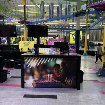 URBAN AIR TRAMPOLINE AND ADVENTURE PARK - Updated December 2025 - 105 ...