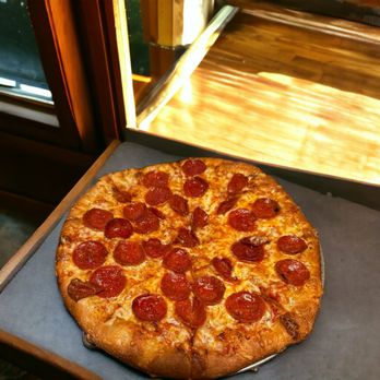 SHIELD’S RESTAURANT BAR PIZZERIA - 133 Photos & 147 Reviews - 25101 ...