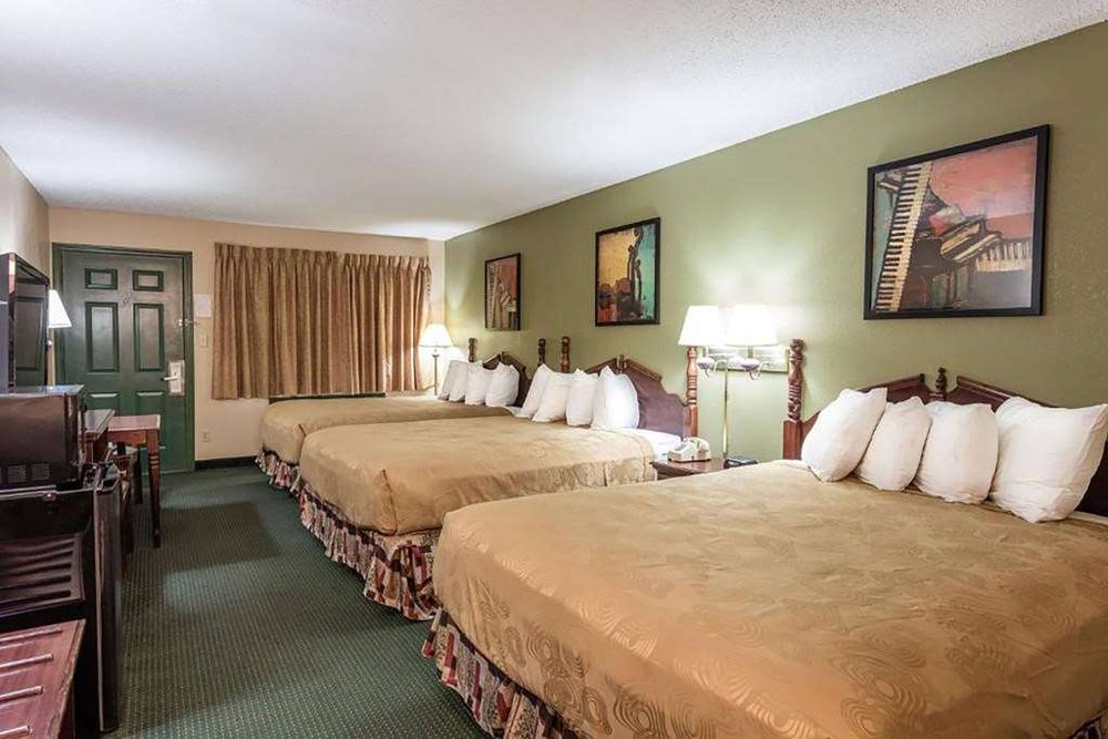 ANGEL INN NEAR IMAX - Updated December 2025 - 65 Photos & 19 Reviews ...