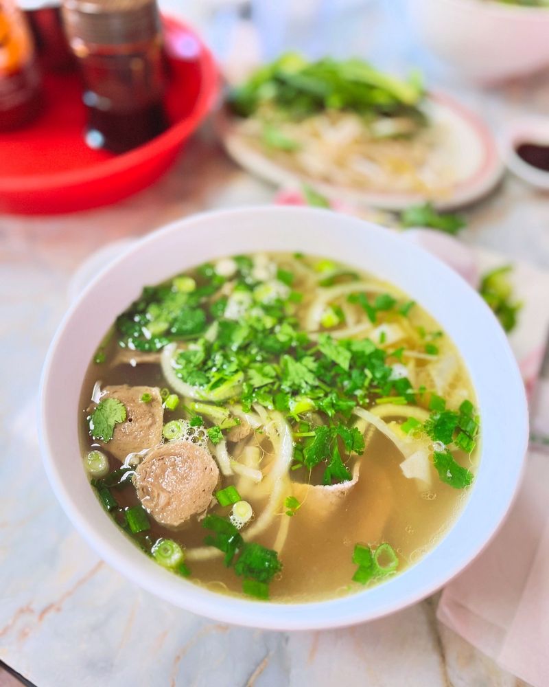 PHO SALT LAKE - Updated November 2024 - 141 Photos & 76 Reviews - 3390 ...