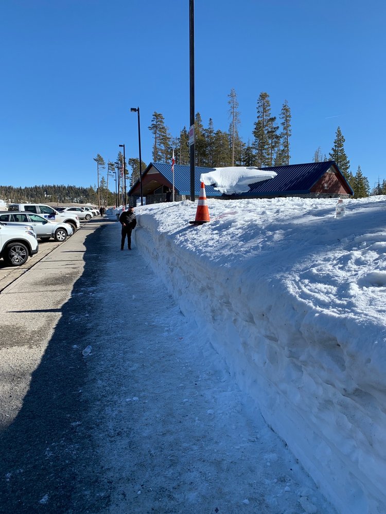 DONNER SUMMIT EASTBOUND REST AREA - 133 Photos & 29 Reviews - Rest Area ...