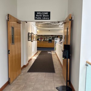 MIDDLE COUNTRY PUBLIC LIBRARY - Updated December 2024 - 22 Photos & 20 ...