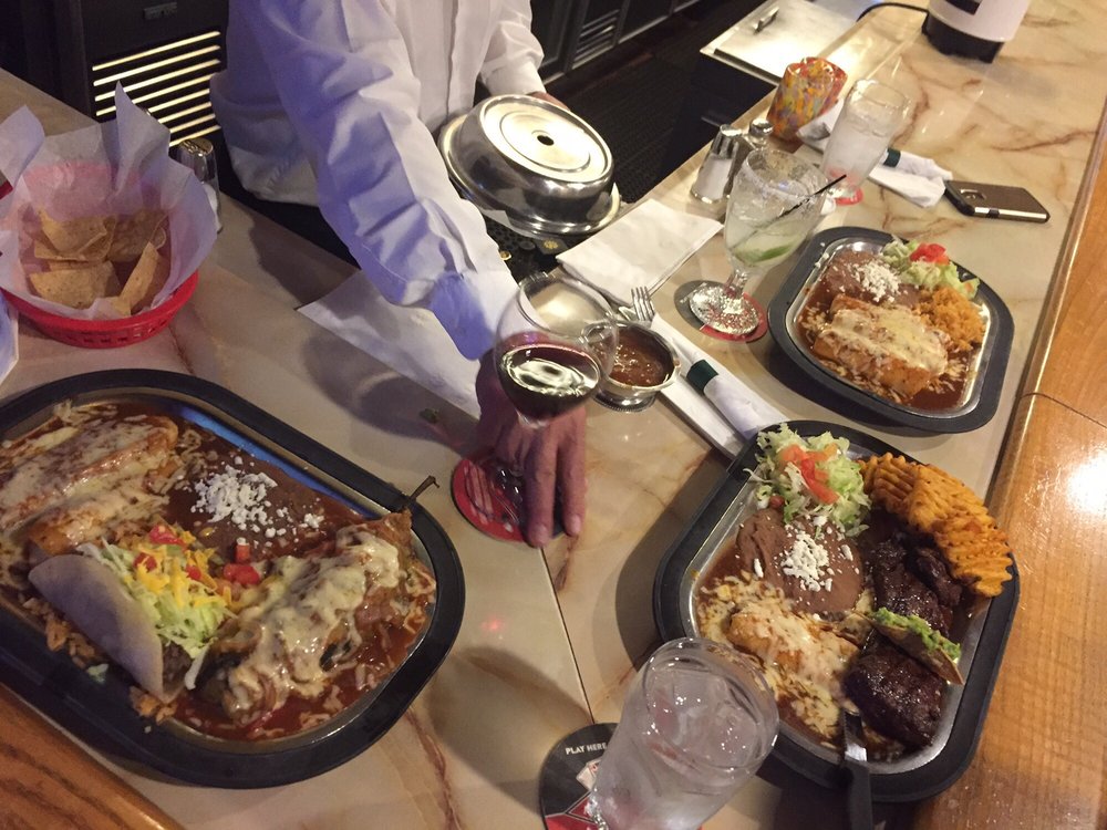 EL BARRIO RESTAURANT & LOUNGE - 16 Photos & 50 Reviews - Mexican - 1122 ...