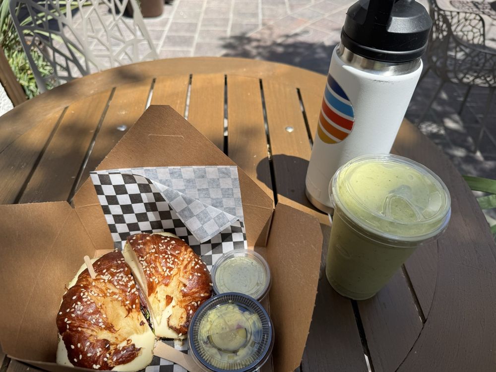 CHAPTERS CAFE - Updated December 2025 - 31 Photos & 33 Reviews - 1775 ...