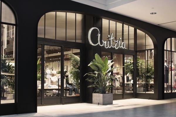 ARITZIA - Updated October 2025 - 14 Photos & 37 Reviews - 50 Bloor ...