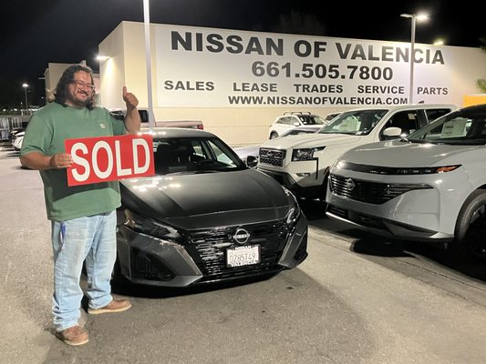 NISSAN OF VALENCIA - Updated December 2025 - 10 Photos & 17 Reviews ...