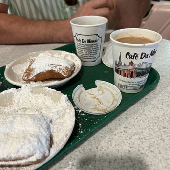 CAFE DU MONDE - Updated December 2024 - 1517 Photos & 1074 Reviews ...