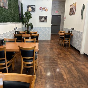 TACOS 352 - Updated August 2025 - 65 Photos & 70 Reviews - 8181 NW 39th ...