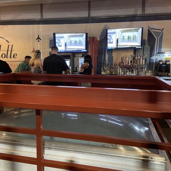 GRAHAM ST. PUB & PATIO - Updated July 2024 - 123 Photos & 133 Reviews ...