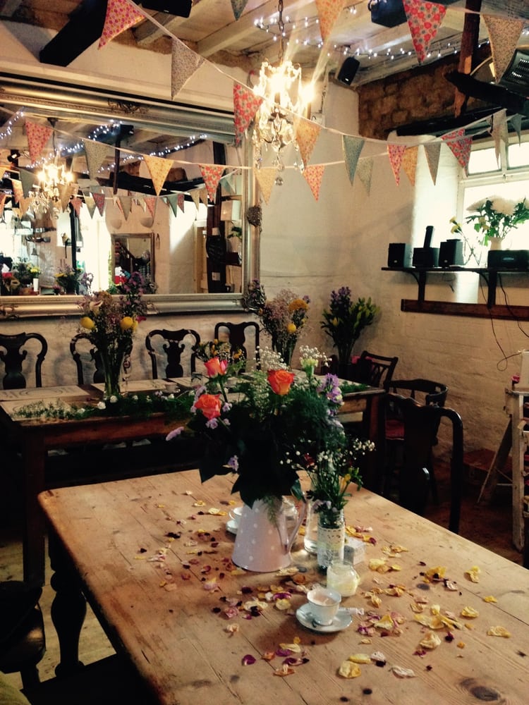 ALTHORP COACHING INN - FOX & HOUNDS - Updated July 2025 - 14 Photos ...