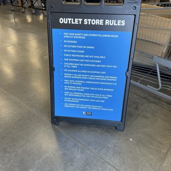 GOODWILL SOCAL RIVERSIDE WAREHOUSE CLEARANCE CENTER - Updated December ...