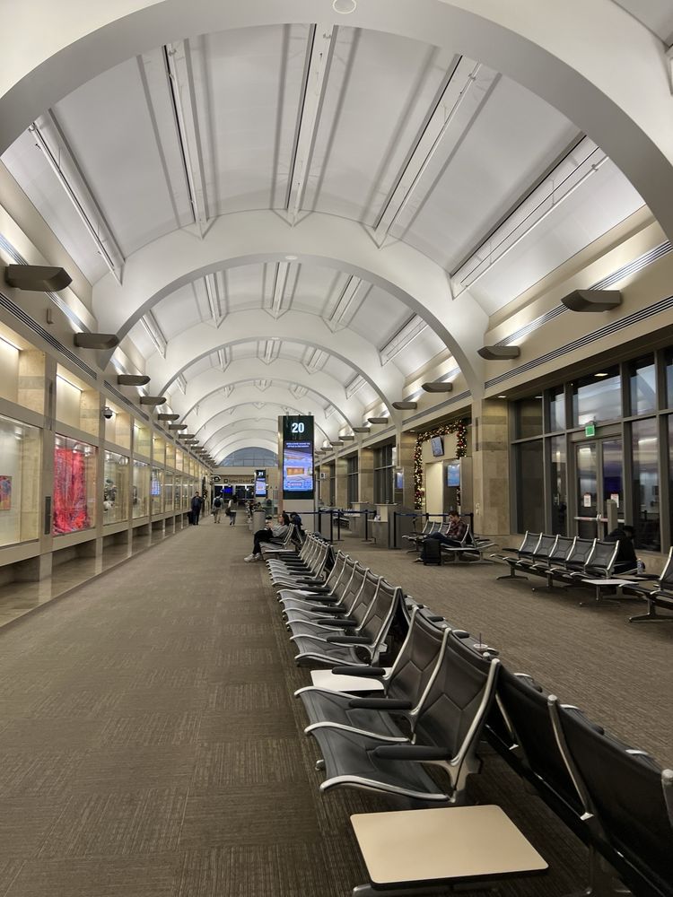 JOHN WAYNE AIRPORT - Updated November 2025 - 2177 Photos & 2160 Reviews ...