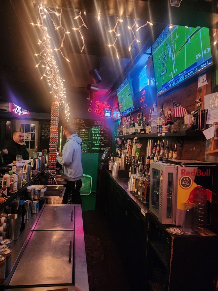 ROWDY BEAVER DEN - Updated October 2025 - 39 Photos & 66 Reviews - 45 ...