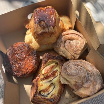 WAYFARER BREAD & PASTRY - 1006 Photos & 611 Reviews - 5525 La Jolla ...