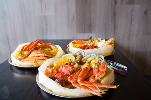 FLAMING GRILL AND SUPREME BUFFET - CRAB DU JOUR - Updated October 2024 ...