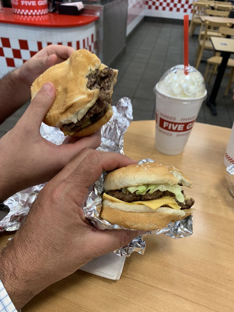 FIVE GUYS - 43 Photos & 59 Reviews - 8248 Transit Rd, Amherst, New York ...