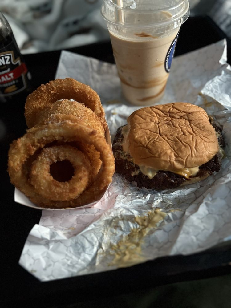SMASH TOWN BURGERS - Updated January 2026 - 21 Photos & 18 Reviews ...