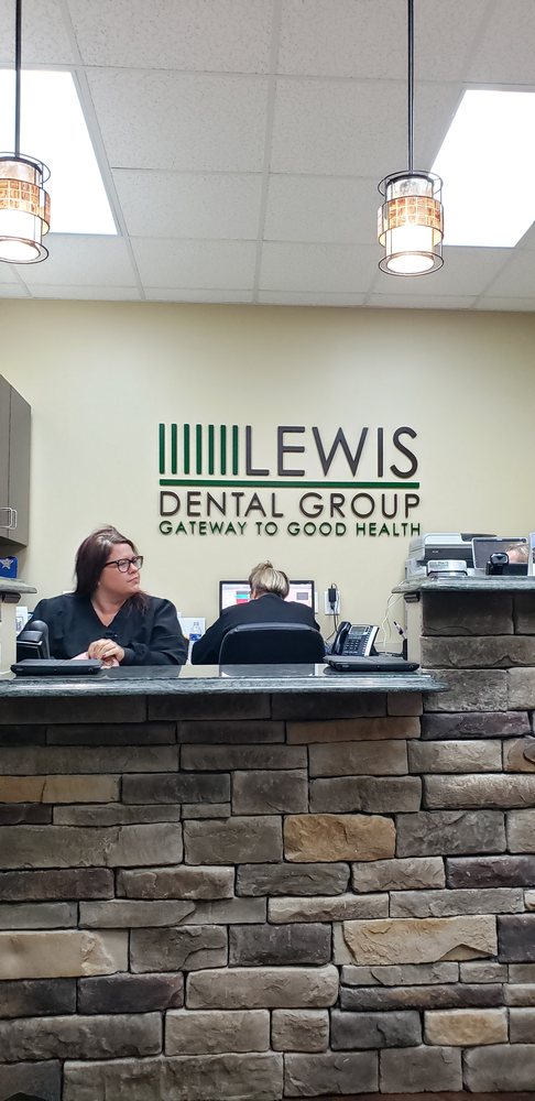 LEWIS DENTAL GROUP - 37 Photos & 20 Reviews - 1155 Kennedy Dr ...