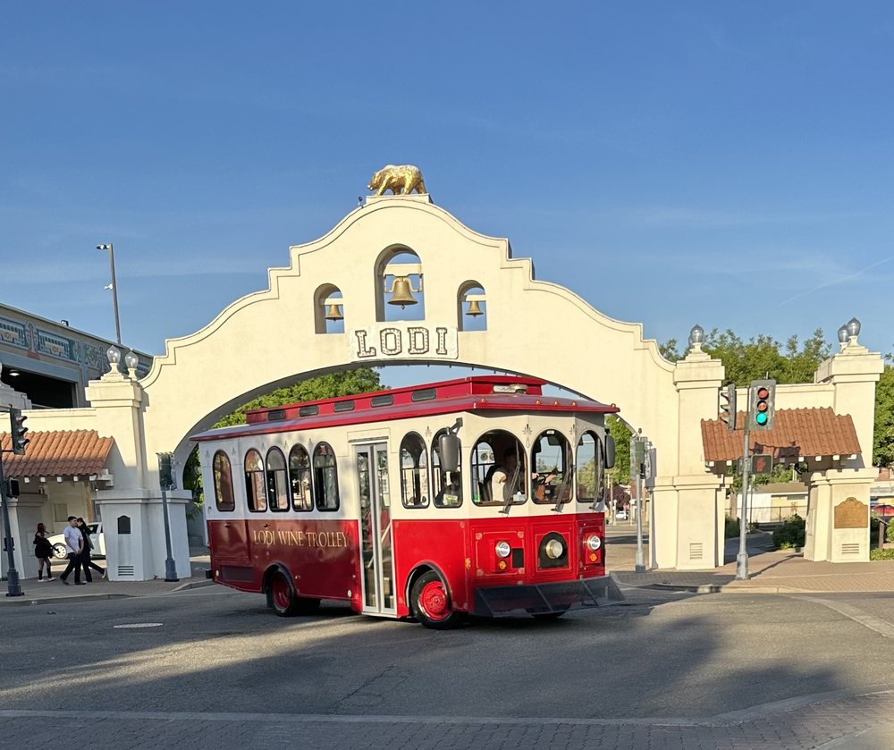 LODI WINE TROLLEY - 32 Photos - Lodi, California - Wine Tours - Phone ...