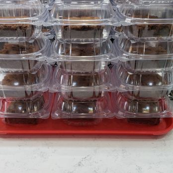 CANNOLI KITCHEN PIZZA - Updated December 2025 - 180 Photos & 252 ...