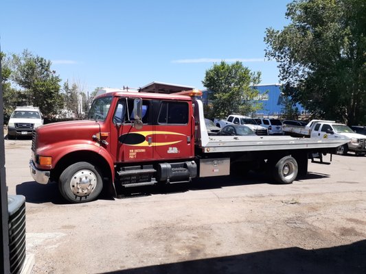 BUMBLEBEE TOWING - Updated December 2025 - 11 Photos - Colorado Springs ...