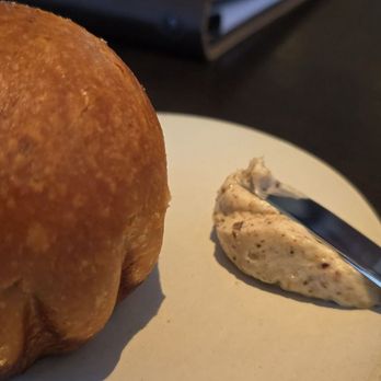 FINCH AT STOCKTON INN - Updated October 2025 - 39 Photos & 12 Reviews ...