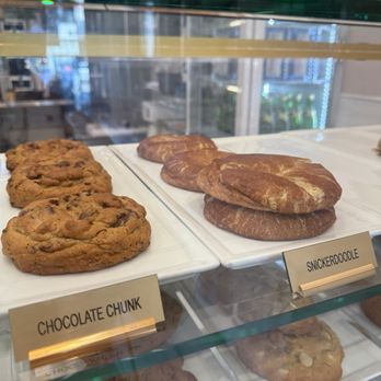 BEVERLY HILLS COOKIES - Updated July 2024 - 313 Photos & 207 Reviews ...