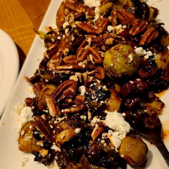 MAPLE TREE INN - Updated February 2025 - 833 Photos & 729 Reviews ...