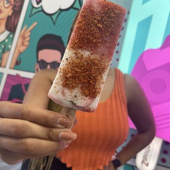 ZIPPOPS - Updated December 2025 - 77 Photos & 44 Reviews - Calle de la ...