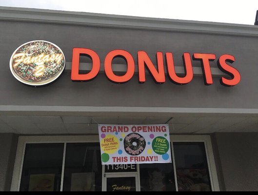 FANTASY DONUTS - Updated April 2026 - 11340 Three Rivers Rd, Gulfport ...