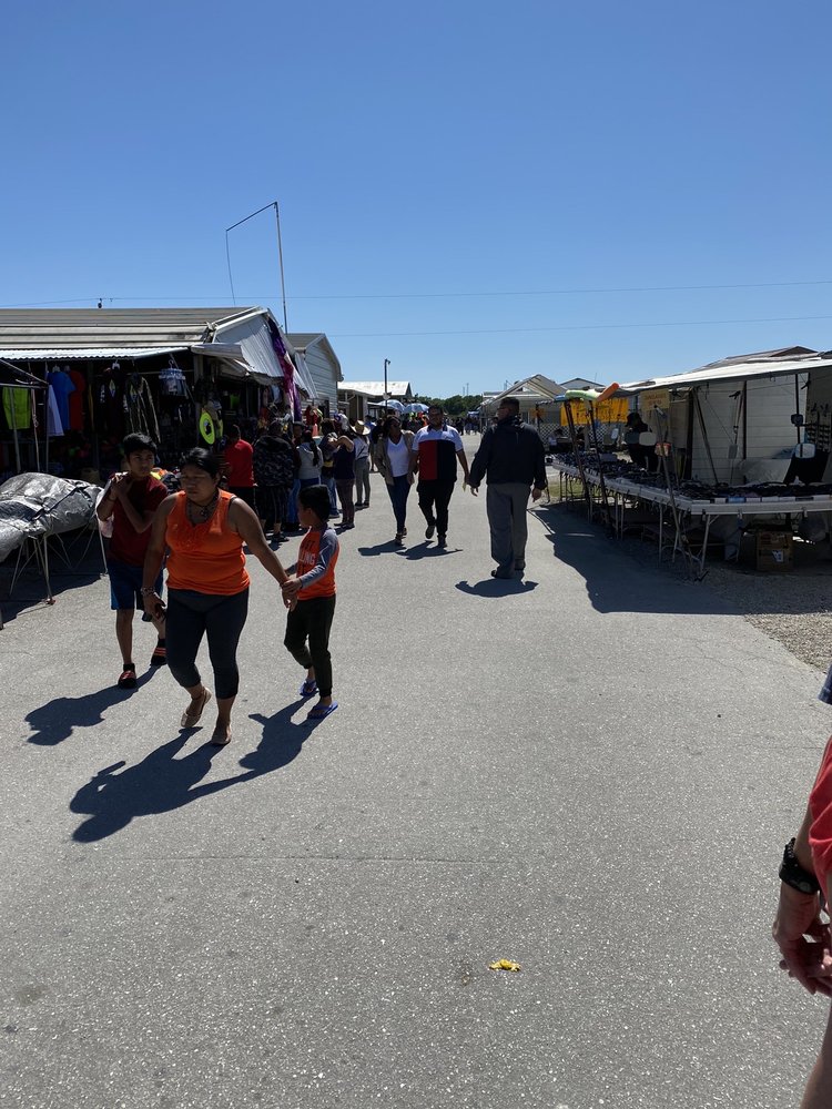 ORTIZ AVENUE FLEA MARKET - 12 Photos - 1501 Ortiz Ave, Fort Myers ...