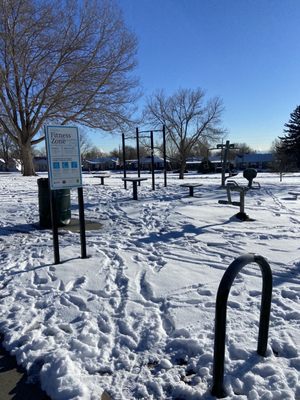 51ST AND ZUNI PARK - Updated January 2026 - 30 Photos - 5041 Wyandot St ...