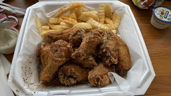 US WINGS AND DELI - 14 Reviews - 4760 Hard Scrabble Rd, Columbia, South ...