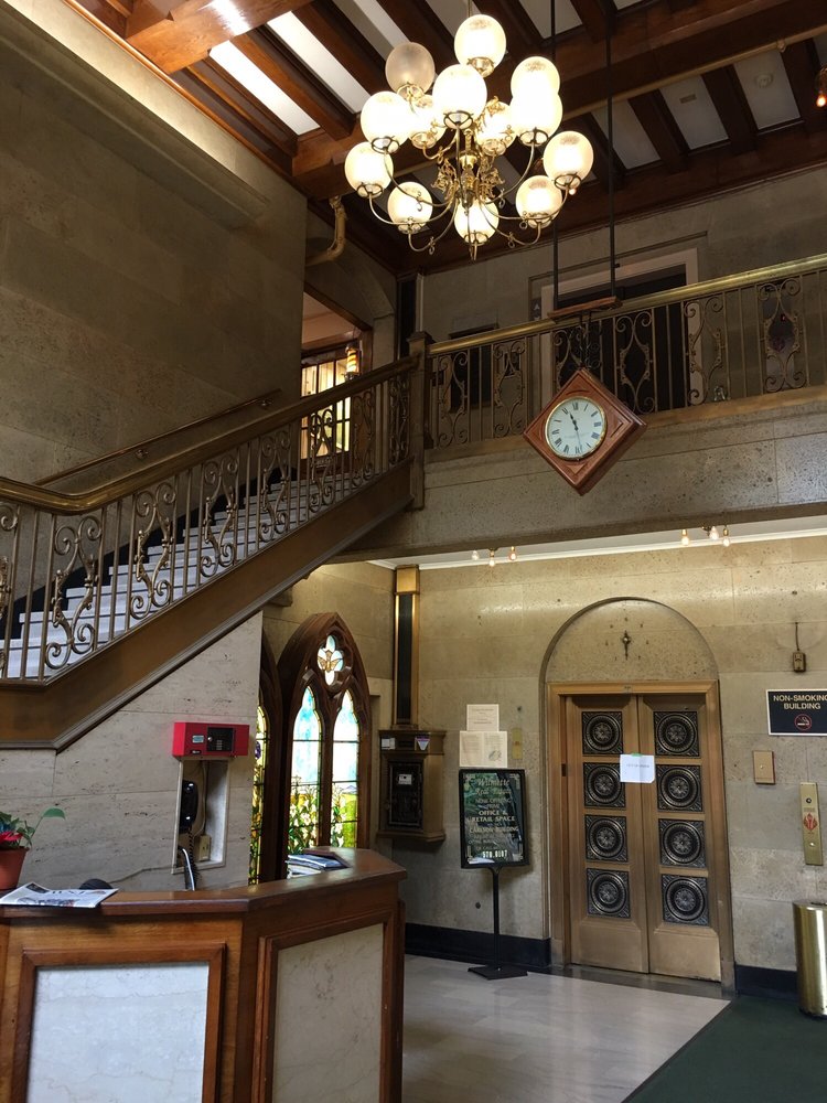 CARLSON BUILDING BARBER SHOP - Updated October 2025 - 636 Church St ...