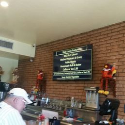 GUS BALONS RESTAURANT - Updated September 2024 - 161 Photos & 193 ...