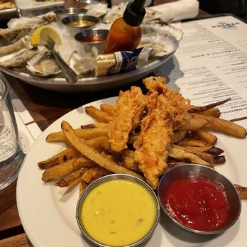 KING STREET OYSTER BAR - WASHINGTON - Updated April 2025 - 113 Photos ...