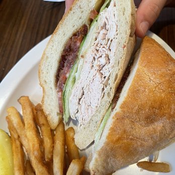 THE HANGRY GOOSE - Updated October 2025 - 169 Photos & 166 Reviews - 11 ...