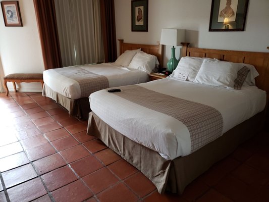 Y O RANCH HOTEL & CONFERENCE CENTER - 113 Photos & 112 Reviews - 2033 ...