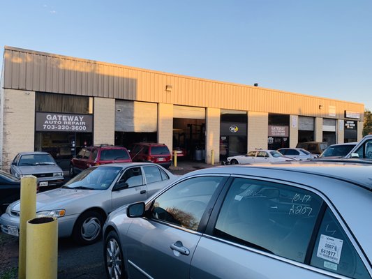 GATEWAY AUTO REPAIR - Updated December 2025 - 16 Reviews - 9206 Venture ...