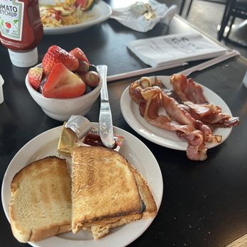 ARCHIE’S GIANT HAMBURGERS & BREAKFAST - Updated January 2025 - 659 ...